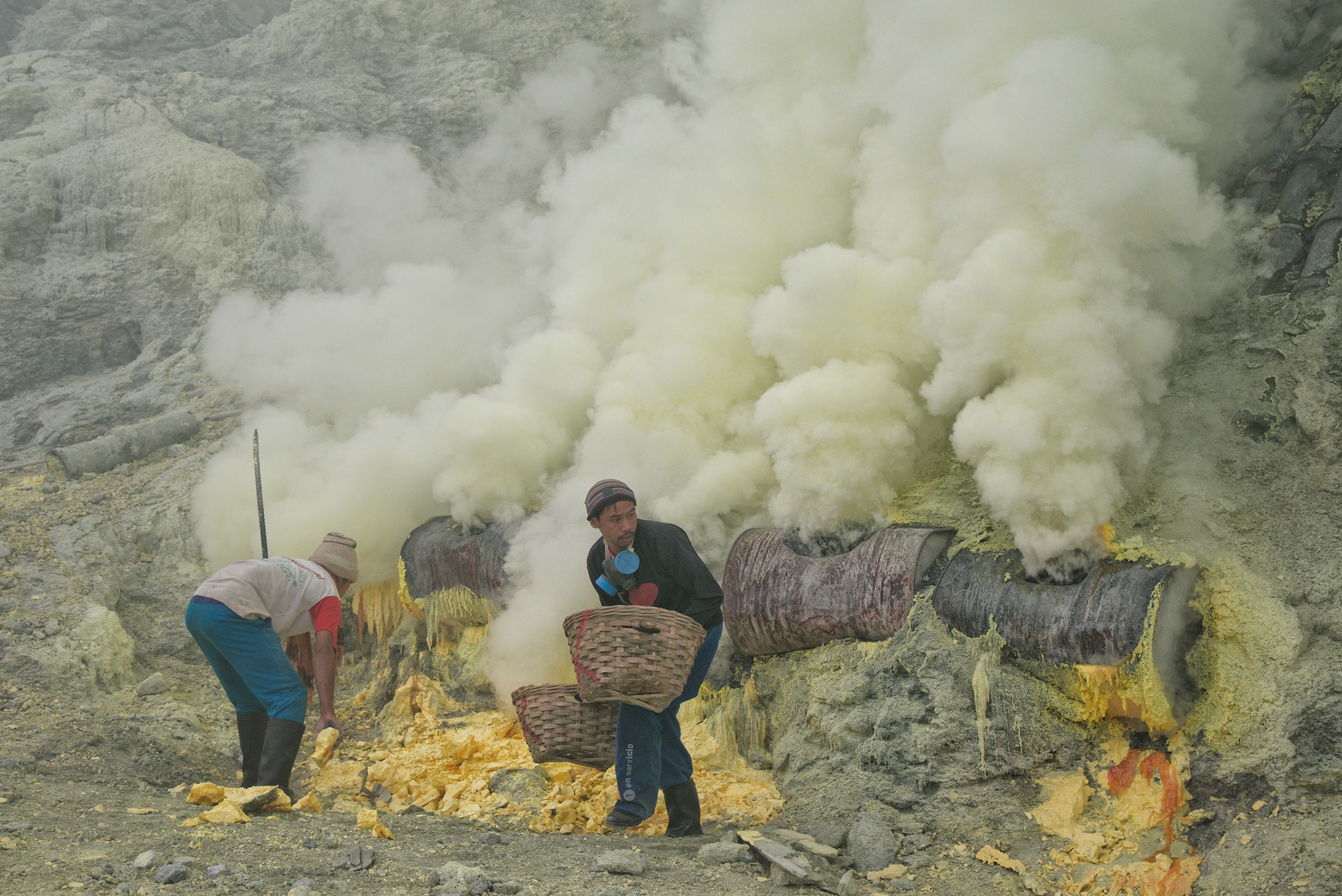 Java – Sulfur Hell Ijen Crater – Michael Paramonti Fotografie