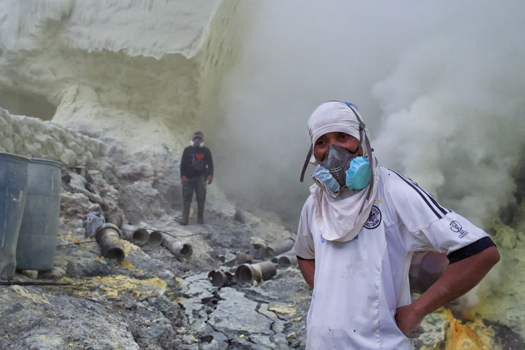 Java – Sulfur Hell Ijen Crater – Michael Paramonti Fotografie