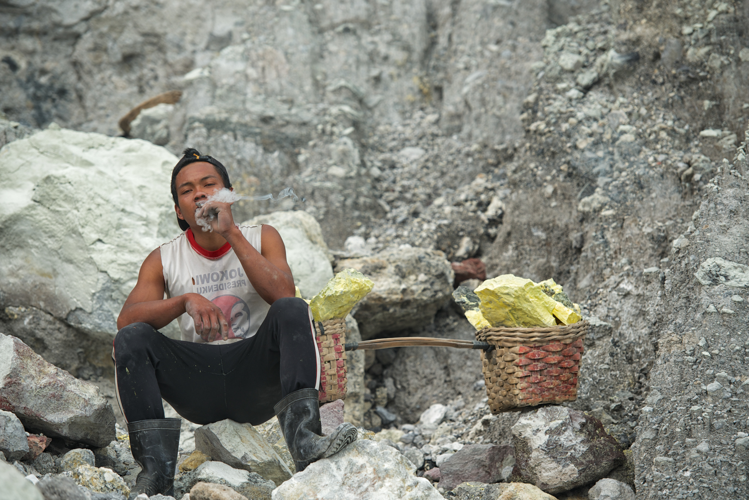 Java – Sulfur Hell Ijen Crater – Michael Paramonti Fotografie